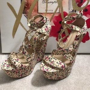 Forever 21 | Shoes | Flower Print Wedges | Poshmark